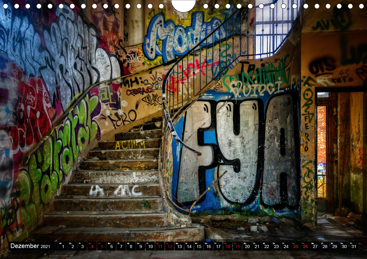 Lost Places Graffiti - CALVENDO